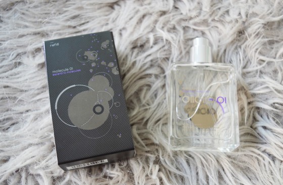 Escentric Molecules Molecule 01 Review – JacquardFlower