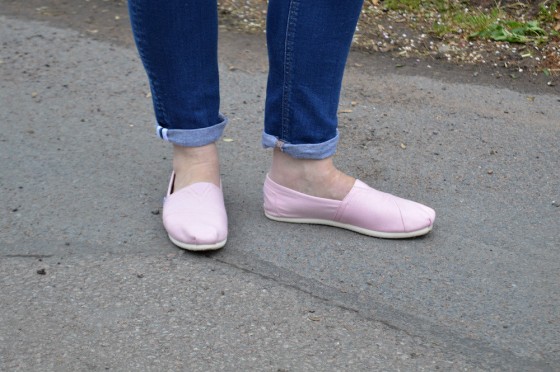 Classic TOMS 10 Year Anniversary Collection – JacquardFlower