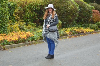 Sleeveless Waterfall Cardigan Outfit – JacquardFlower